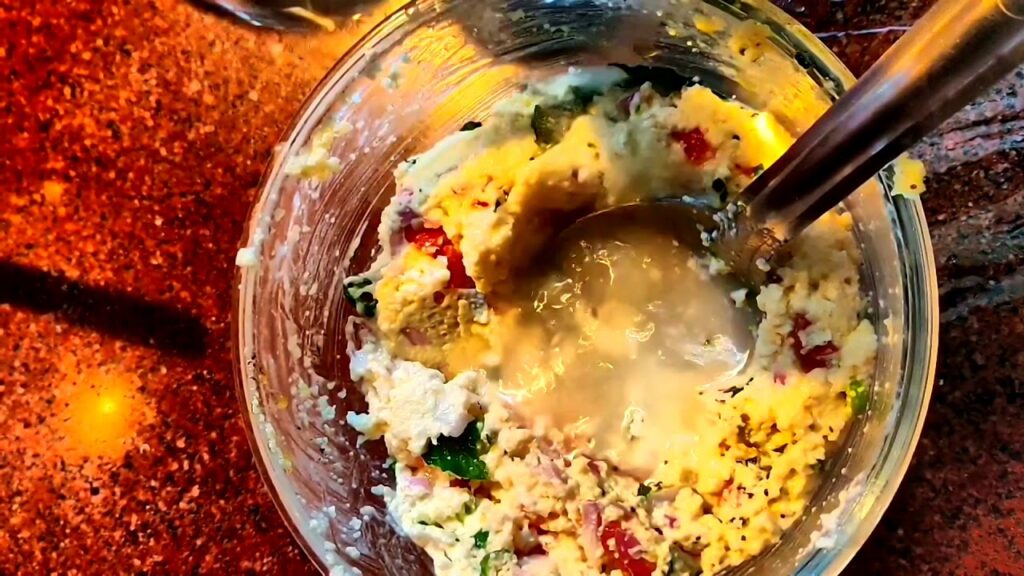 Instant Rawa/Suji Handwa : Gujrati dish 💓"A jhatpat Low calorie less ...